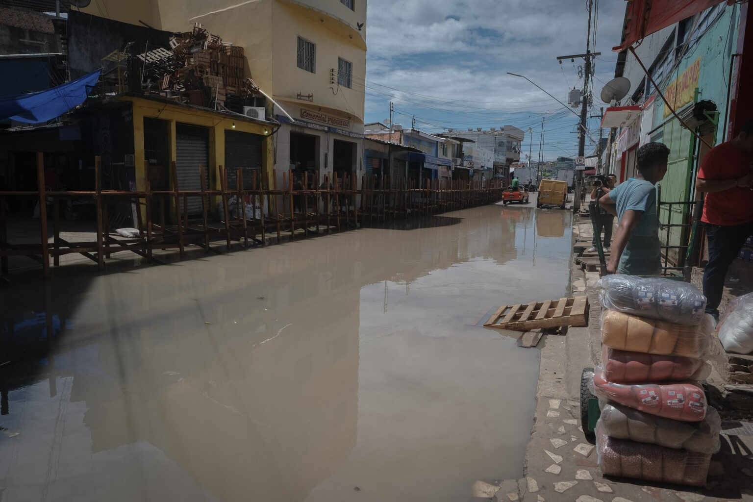 Amazonas enfrenta segunda cheia extrema em menos de um ano - Amazônia Real