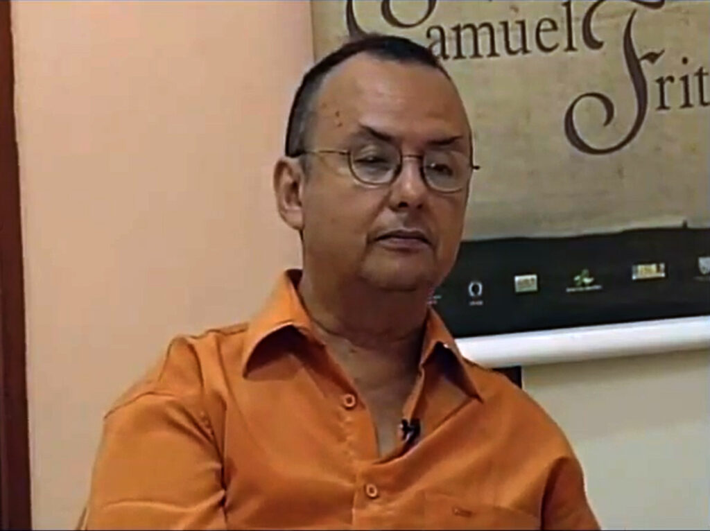 Morre Rogel Samuel, autor de "O amante das amazonas" - Amazônia Real